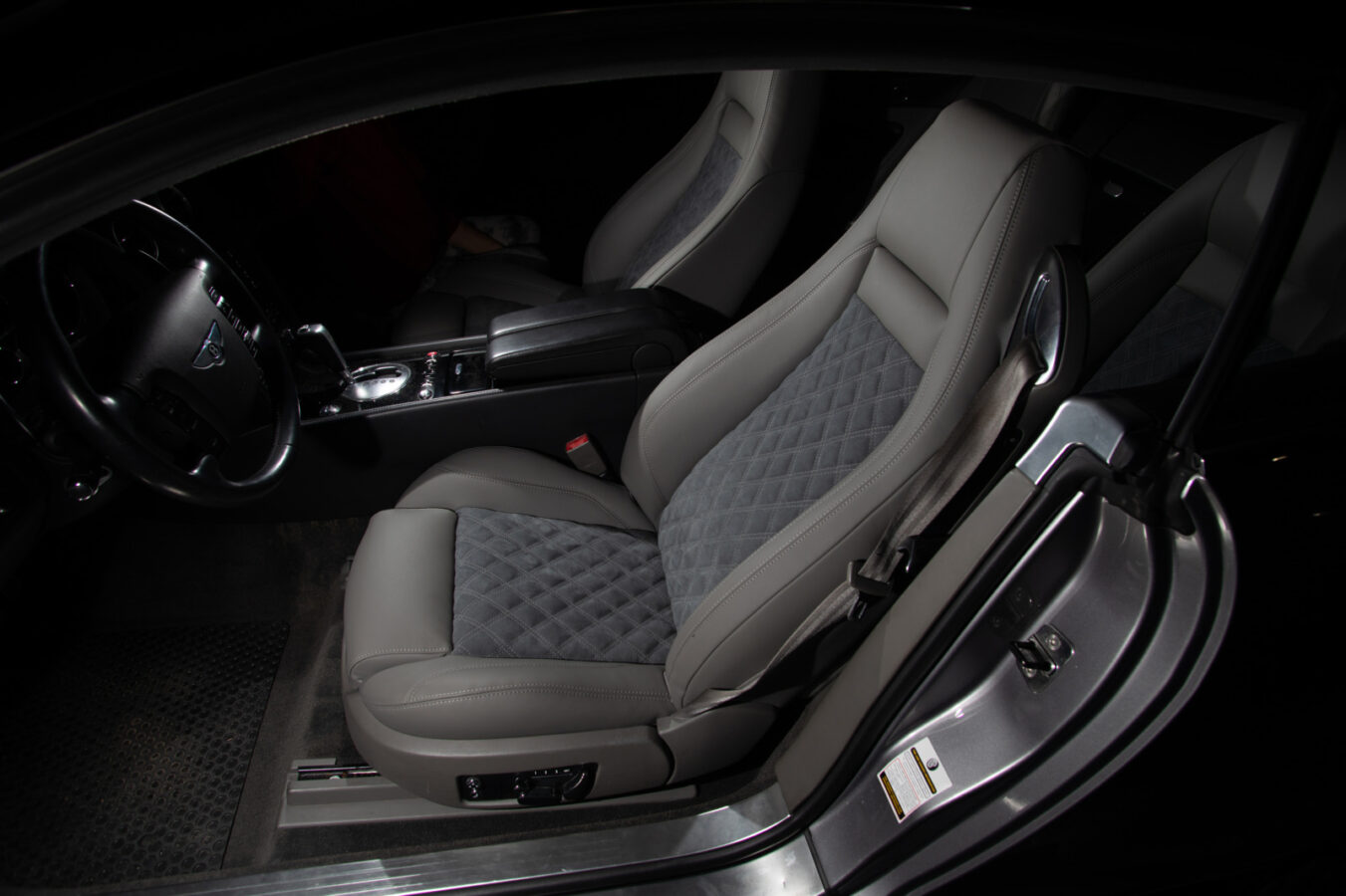 Auto Upholstery for your car `s interior with leather, vinyl or fabric ...